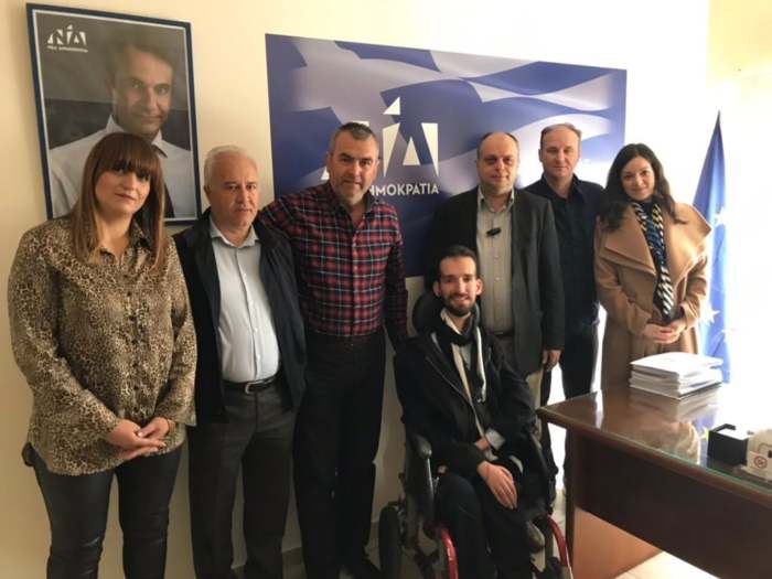 Στη Λάρισα στα γραφεία της ΝΟ.Δ.Ε. ο υποψήφιος ευρωβουλευτής Στέλιος ...