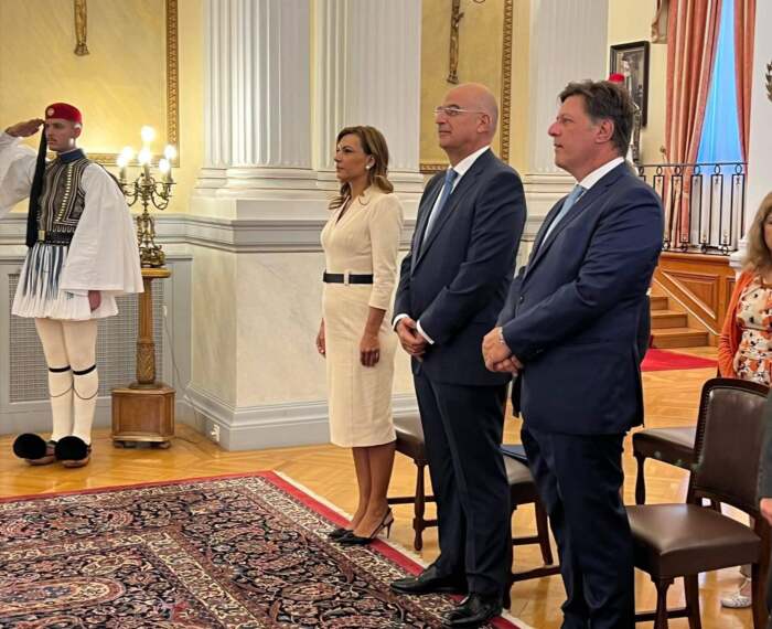 Με την Πρόεδρο της Δημοκρατίας της Σλοβακίας κα Ζουζάνα Τσαπούτοβα η ...