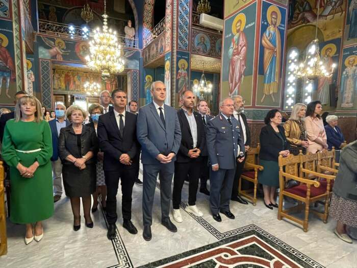 Γιόρτασε τα ονομαστήρια του ο Μητροπολίτης Ελασσώνος κ. Χαρίτων – Ευχές ...