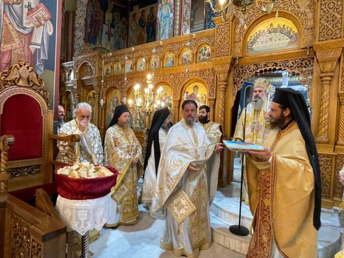 Γιόρτασε τα ονομαστήρια του ο Μητροπολίτης Ελασσώνος κ. Χαρίτων – Ευχές ...