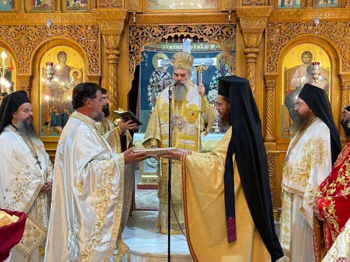 Γιόρτασε τα ονομαστήρια του ο Μητροπολίτης Ελασσώνος κ. Χαρίτων – Ευχές ...