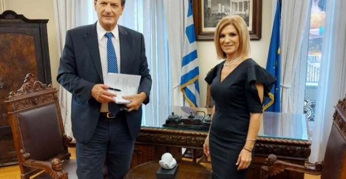 Επίσκεψη Κ. Τζήκα στον Αναπληρωτή Υπουργό Οικονομικών, Θεόδωρο ...