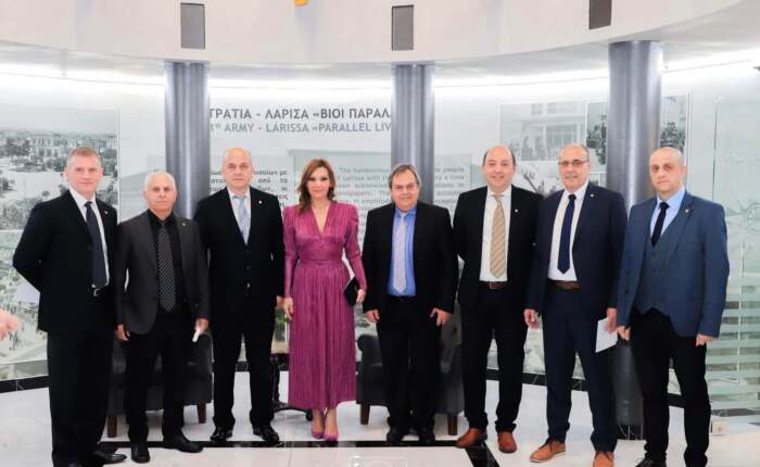 Στέλλα Μπίζιου: Στεκόμαστε έμπρακτα δίπλα στις Ένοπλες Δυνάμεις της ...