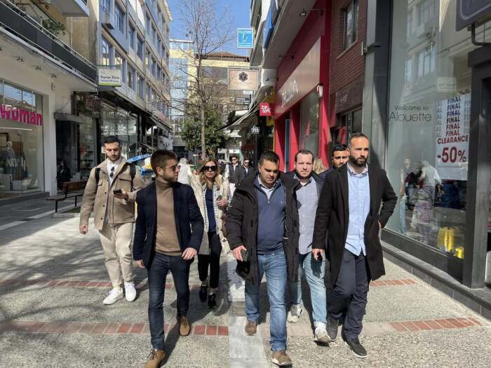 Επίσκεψη του προέδρου της ΟΝΝΕΔ στη Λάρισα - Elassonanews.gr