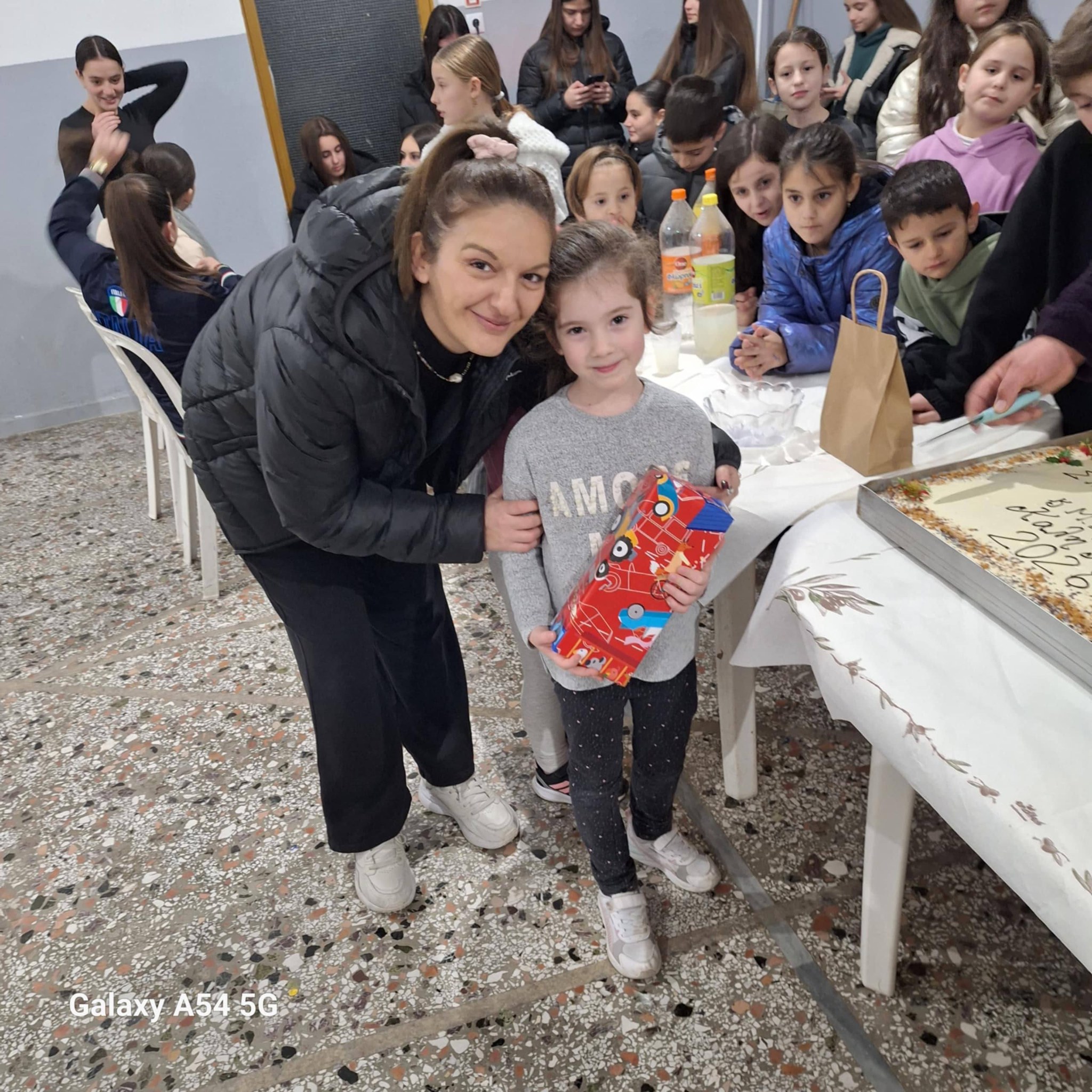 Έκοψαν πίτα τα παιδικά χορευτικά τμήματα της παιδικής χορωδίας του ...
