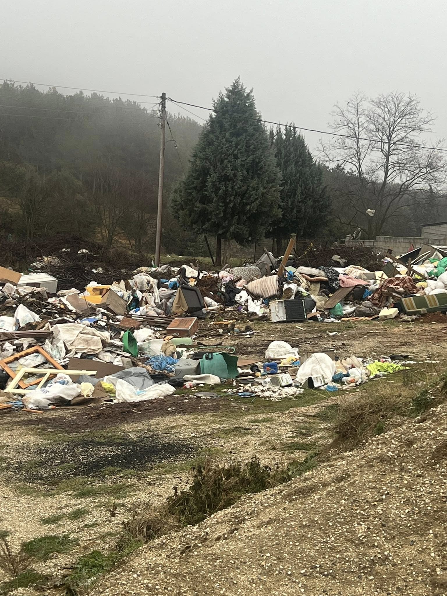 “Ντροπή για τη χωματερή στην Κρανέα Ελασσόνας – Εικόνες εγκατάλειψης ...